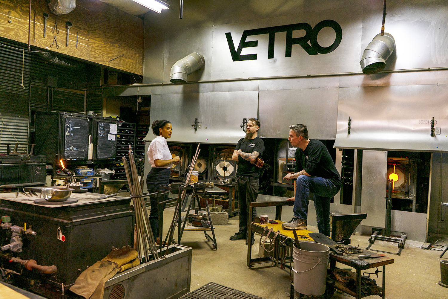Getting creative with VETRO Glassblowing Studio & Gallery – Interiors ...